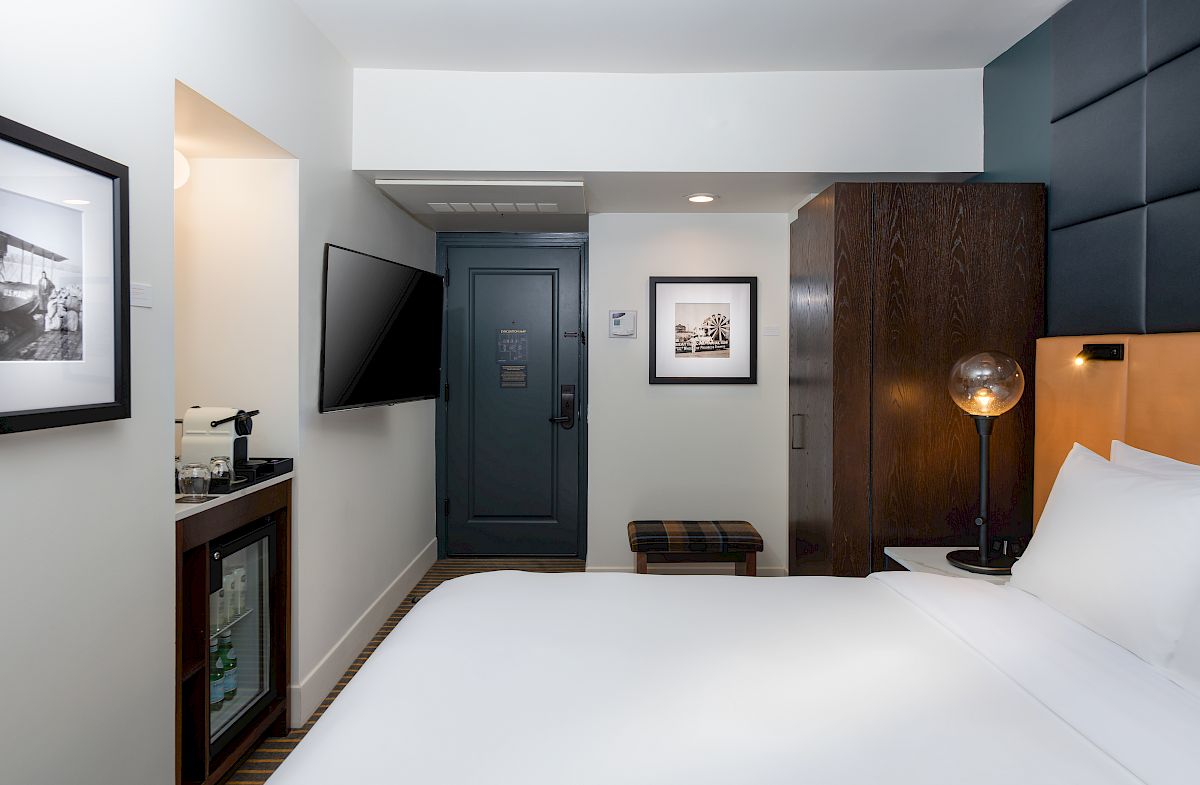 Standard Rooms | Downtown Seattle Hotel Rooms | Hotel Theodore
