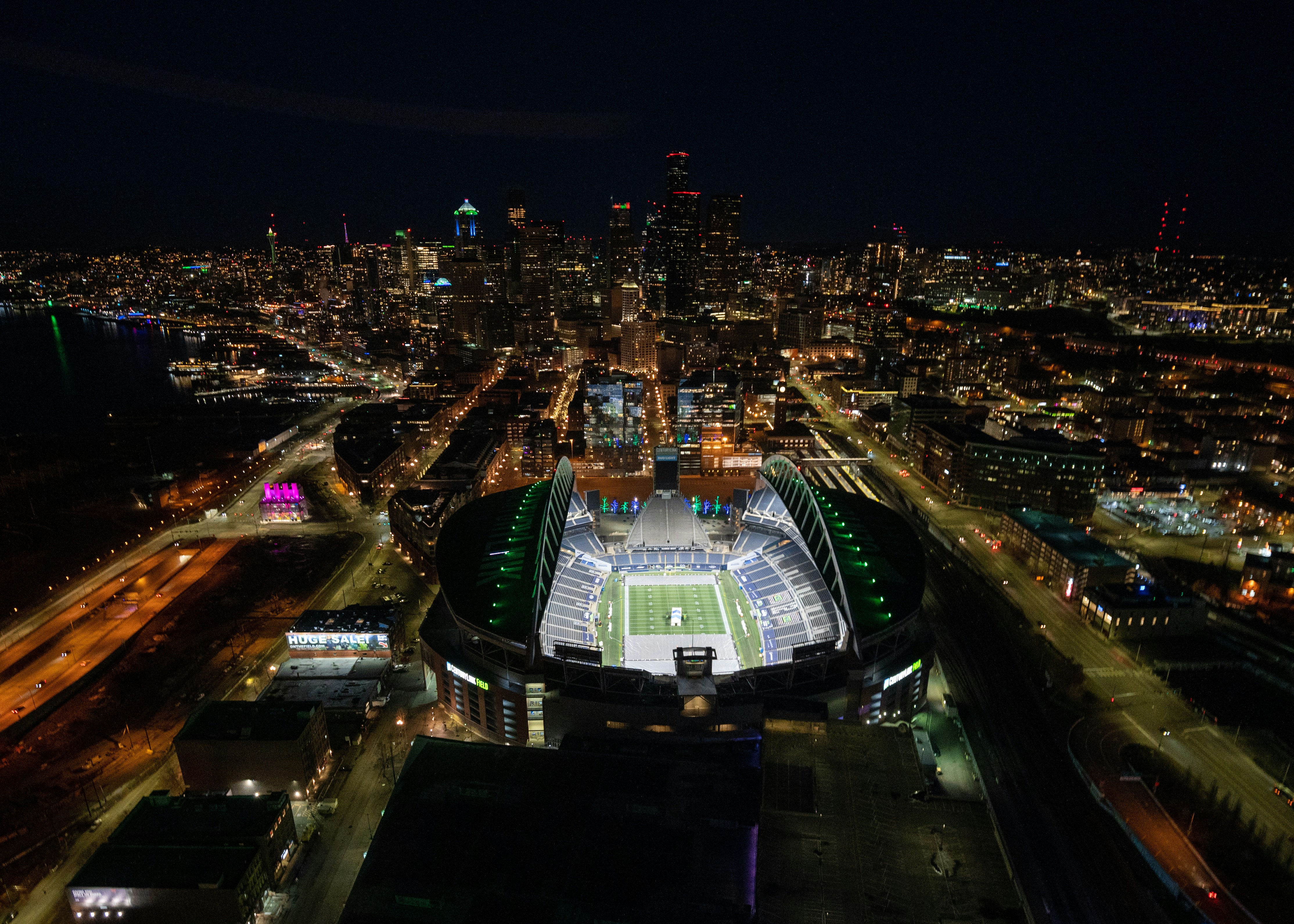 Stay Near Seattle's Stadium | Hotel Near Lumen Field